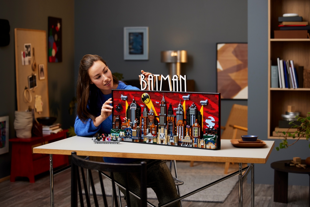 The New LEGO DC Batman Gotham City Skyline Set - About Us - LEGO.com