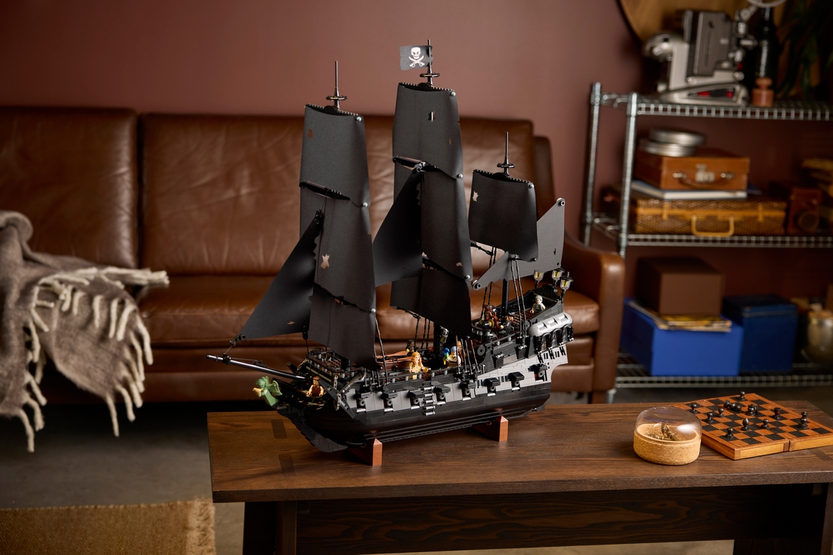 LEGO® Icons Captain Jack Sparrow’s Pirate Ship - About Us - LEGO.com