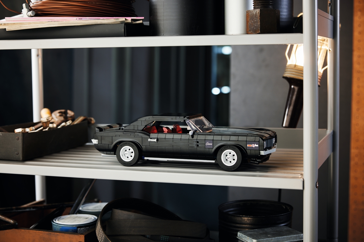 Built for Speed – the new LEGO® Camaro Z28 set - About Us - LEGO.com