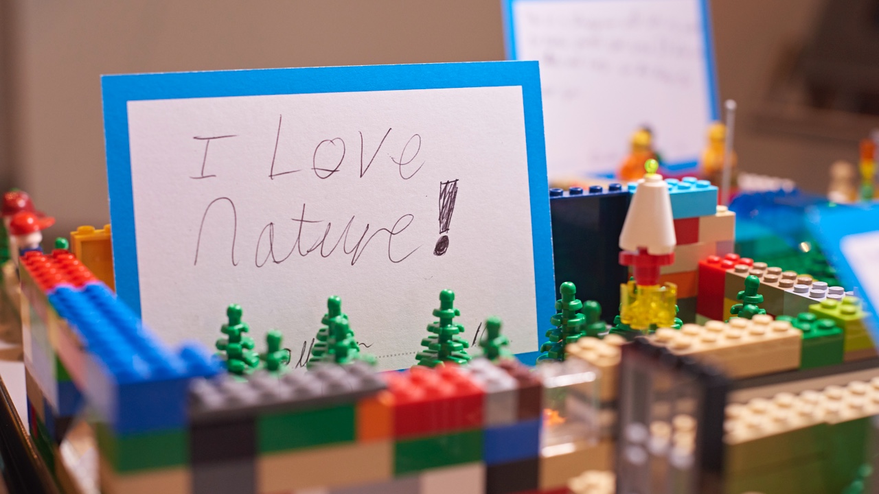Build the Change - About us - LEGO.com GB