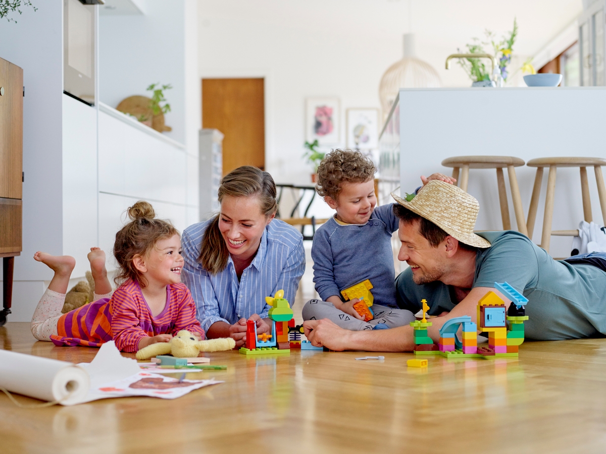 Do not disturb playtime - About Us - LEGO.com