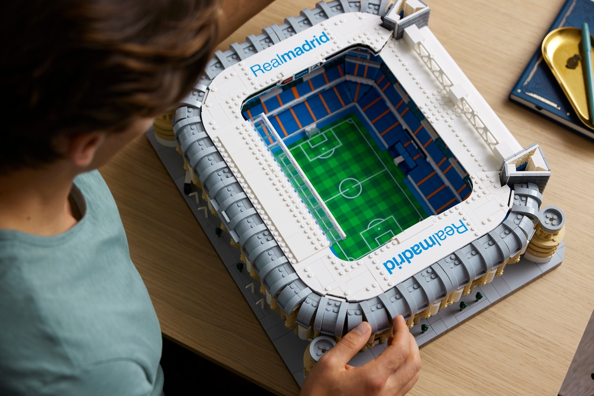 LEGO Real Madrid - About Us - LEGO.com