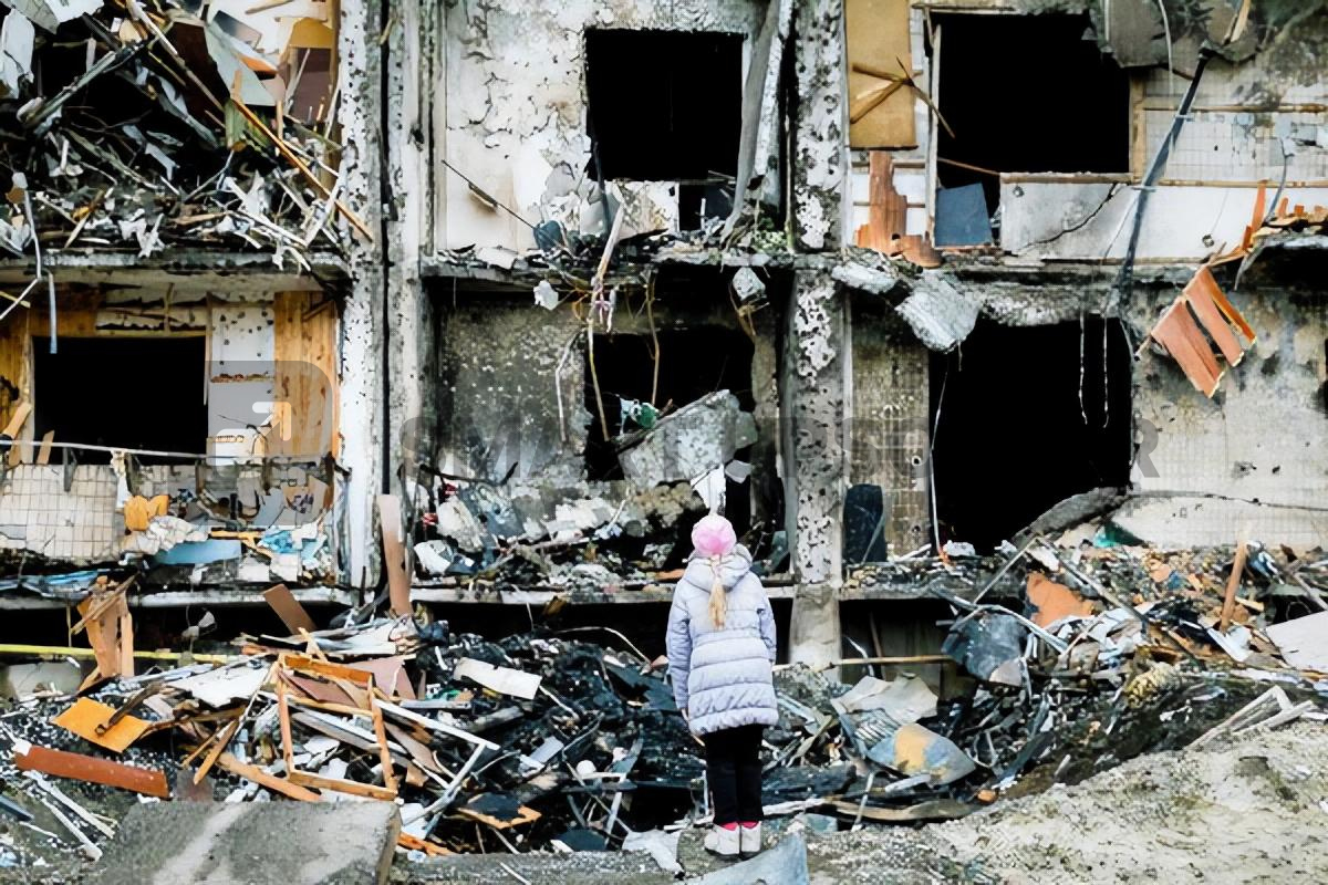 donation to support Ukrainian children and families - About Us - LEGO.com