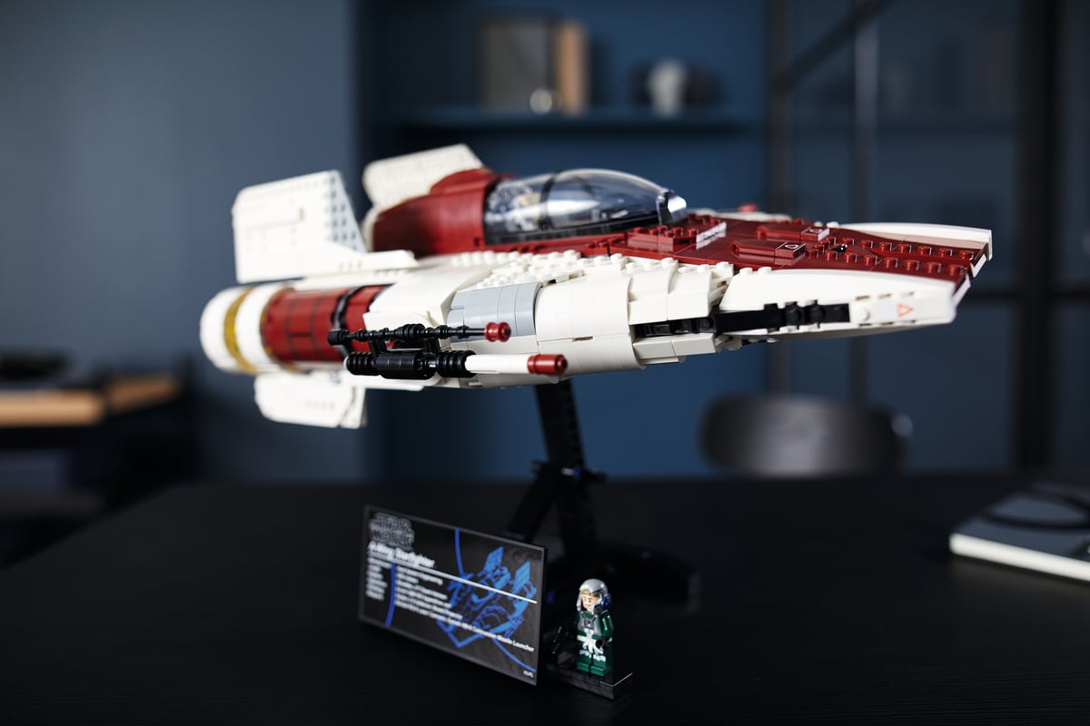 LSW A-Wing Starfighter - About Us - LEGO.com