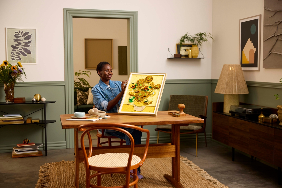 The LEGO Group Unveils Van Gogh-Inspired Sunflowers LEGO Set - About Us ...