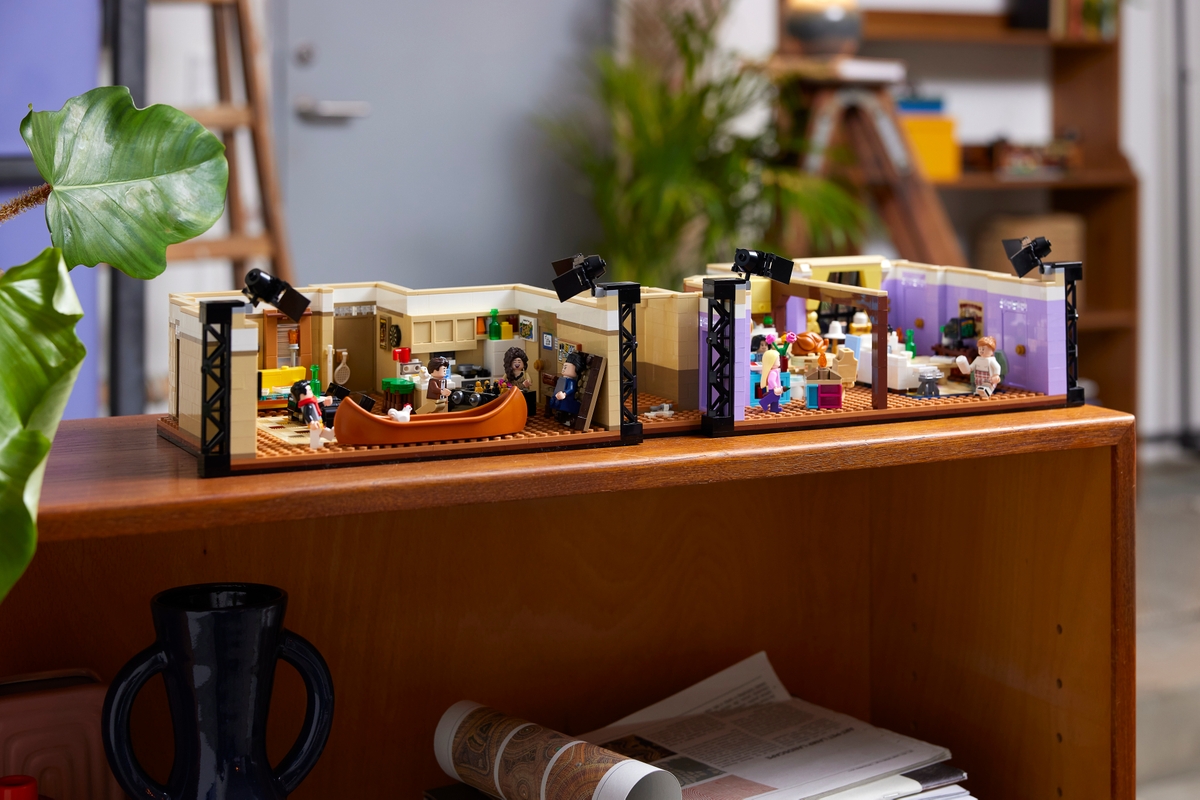 F.R.I.E.N.D.S Apartments - About Us - LEGO.com