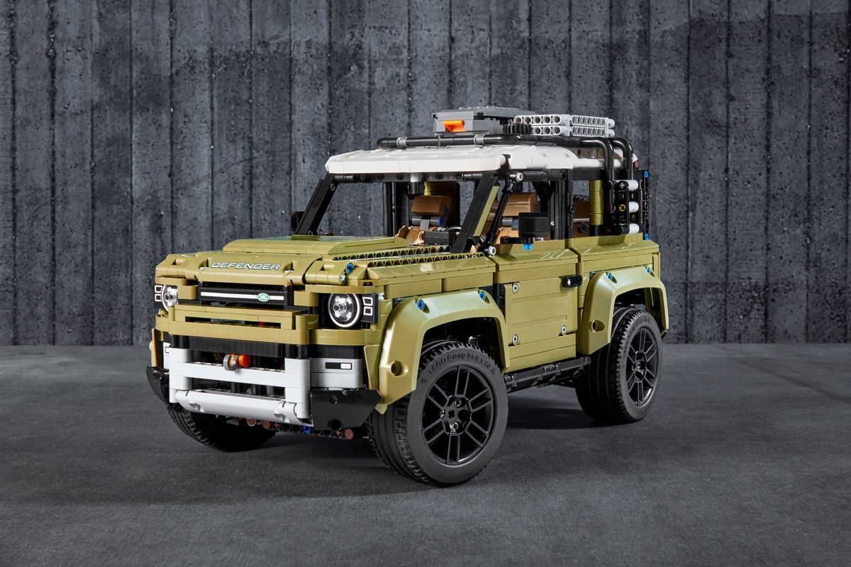 LEGO TECHNIC Defender - About Us - LEGO.com