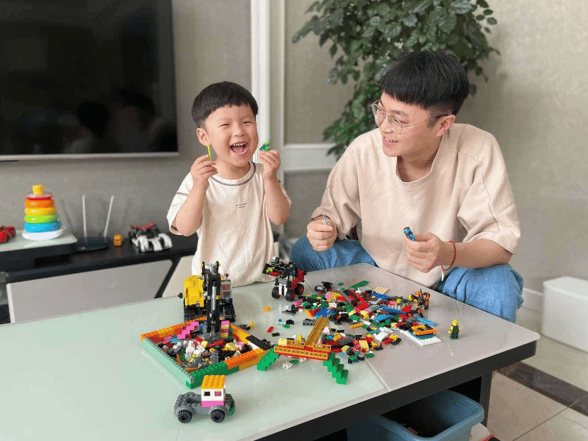 Balancing work and newborn twins - Careers - LEGO.com