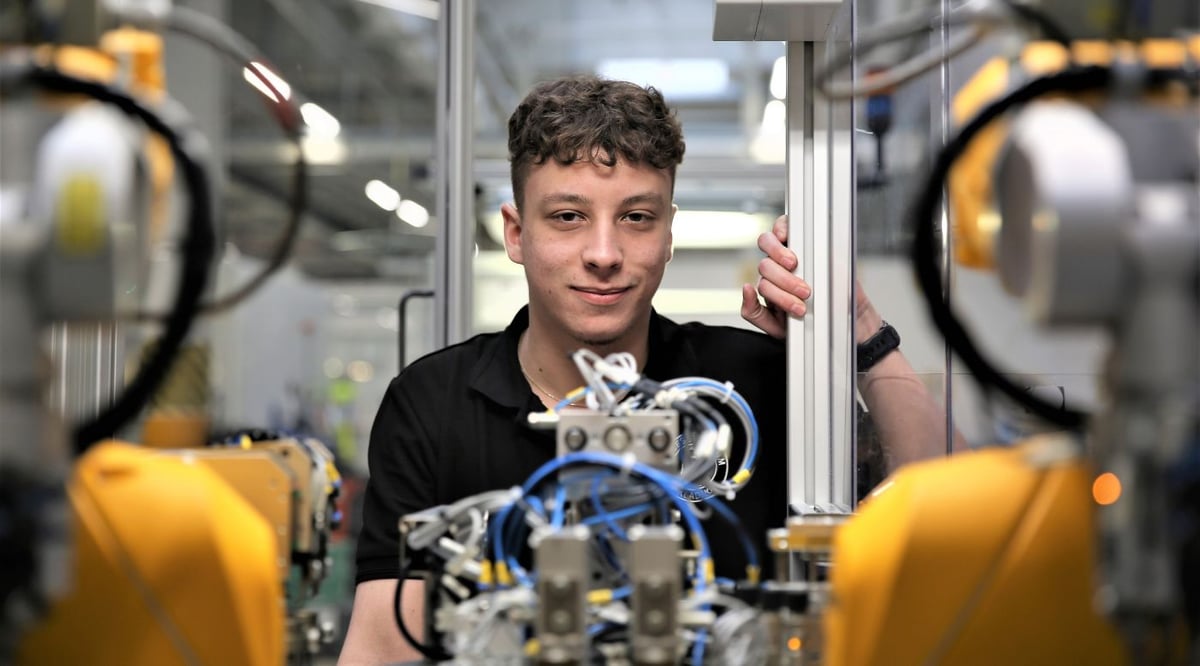 Just Imagine s Petrem Švecem - Careers - LEGO.com