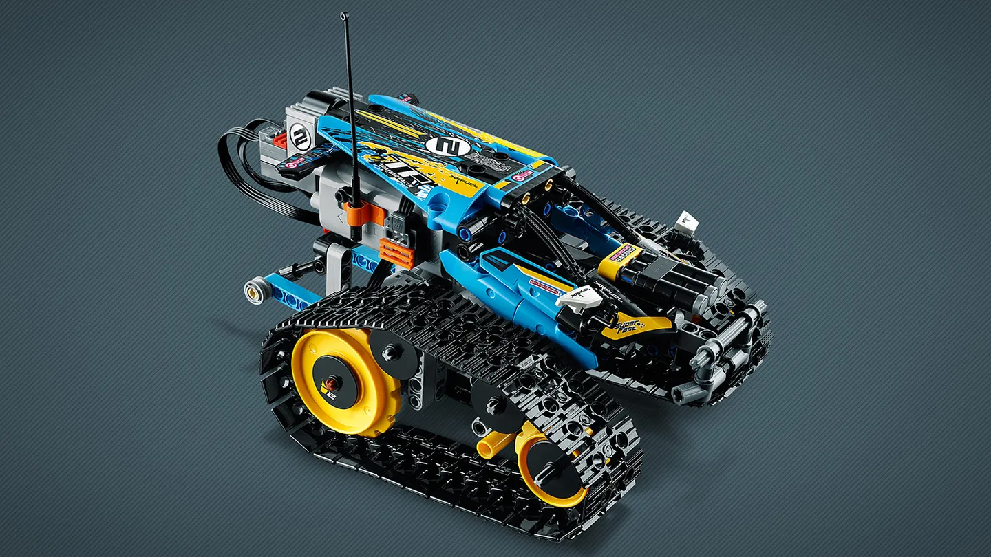 Remote-Controlled Stunt Racer - Videos - LEGO.com for kids