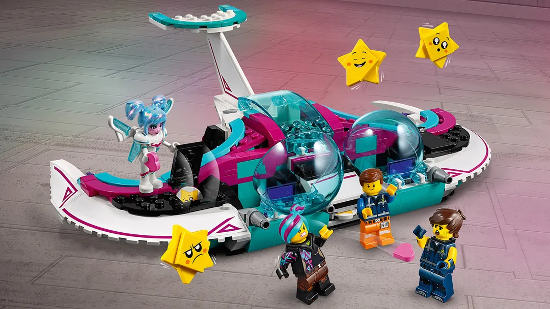 Wyld-Mayhem Star Fighter - Videos - LEGO.com for kids