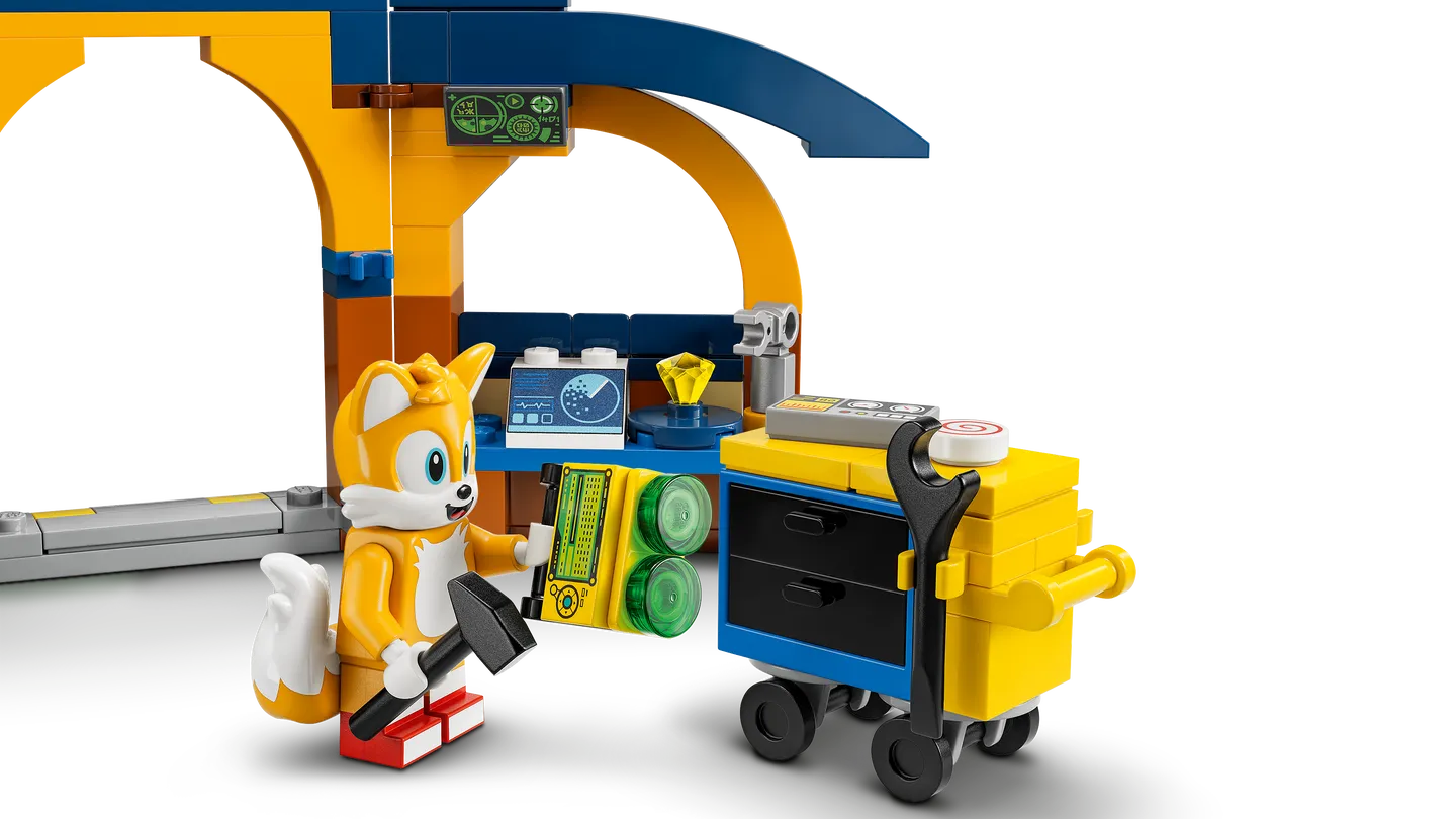 Tails' Workshop and Tornado Plane - Videos - LEGO.com for kids