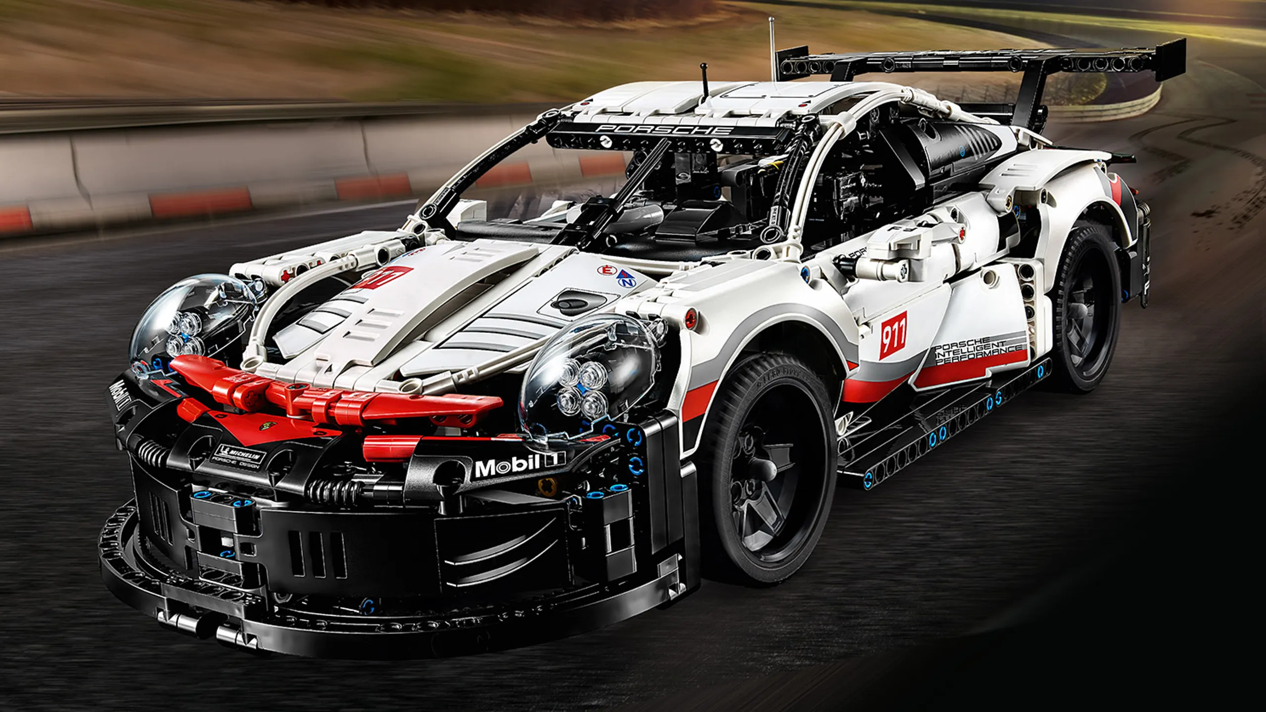 Porsche 911 RSR - Videos - LEGO.com for kids