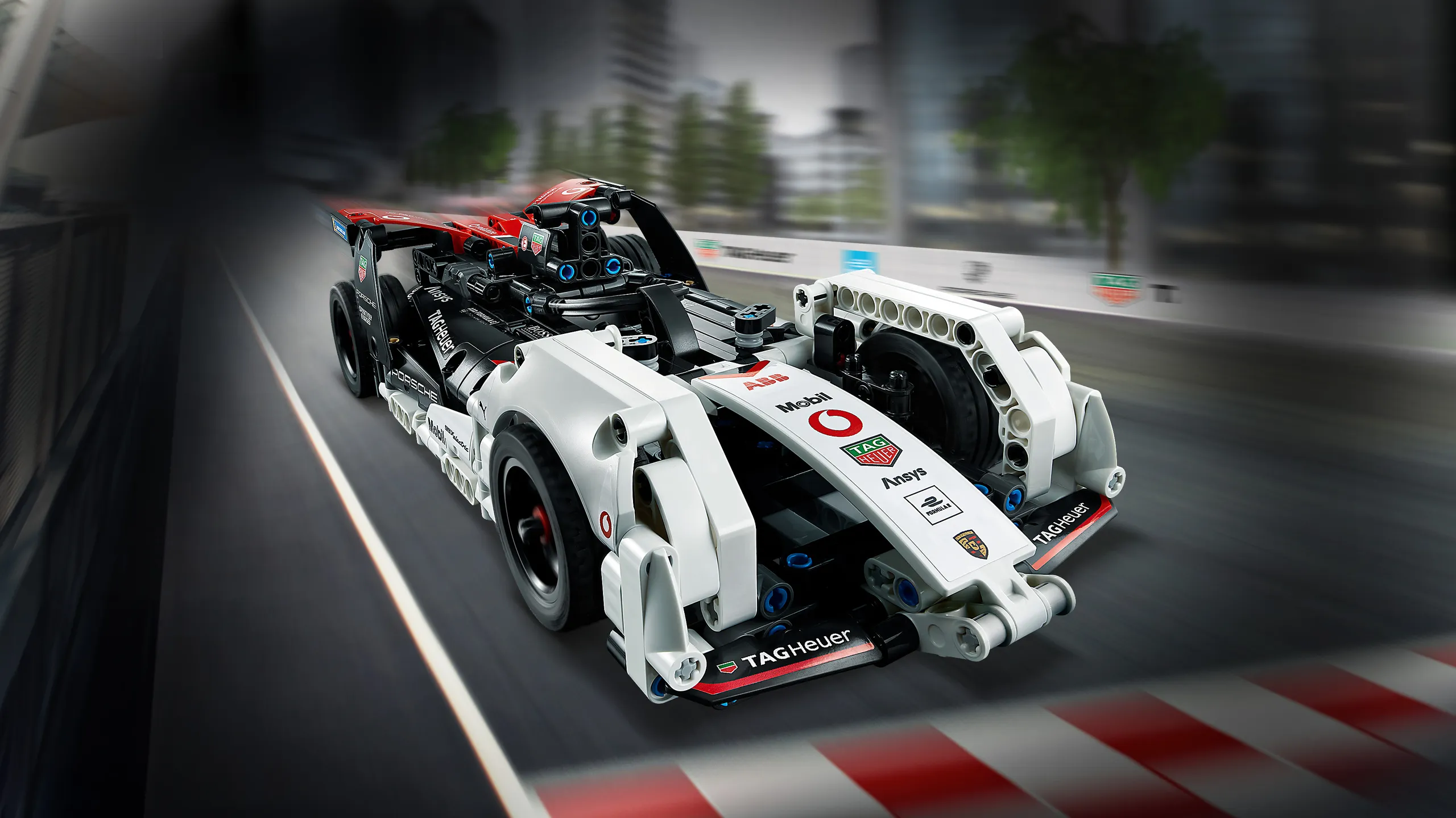 Formula E® Porsche 99X Electric - Videos - LEGO.com for kids