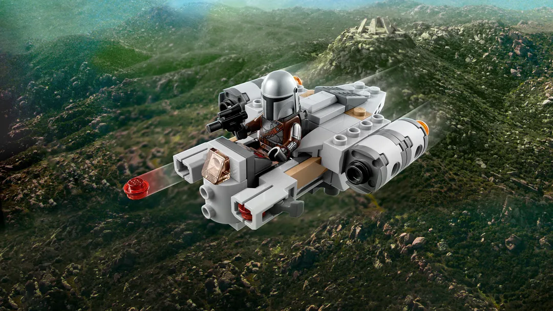 The Razor Crest™ Microfighter - Videos - LEGO.com for kids