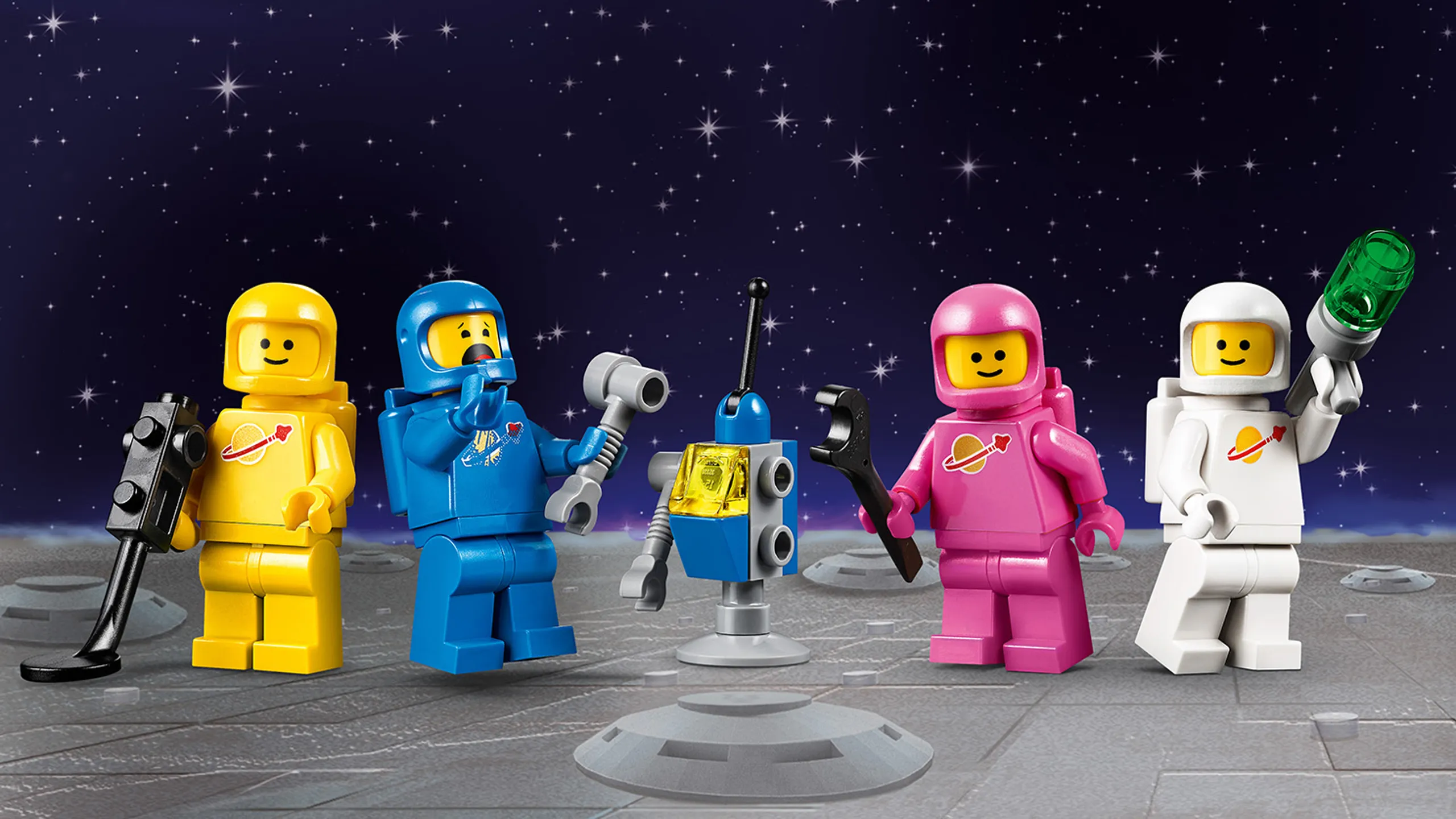 Benny's Space Squad - Videos - LEGO.com for kids