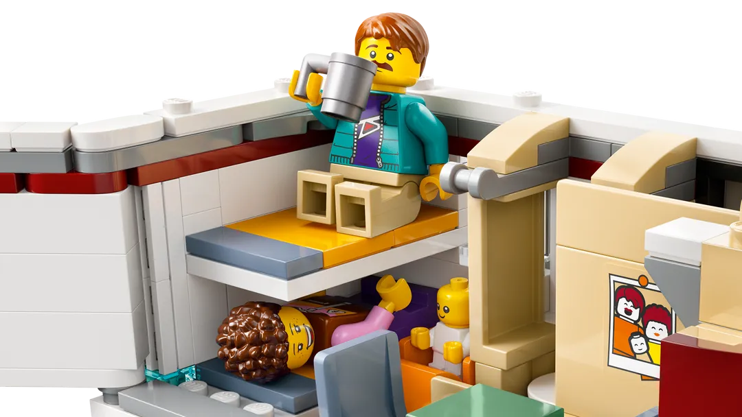 Holiday Adventure Camper Van - Videos - LEGO.com for kids