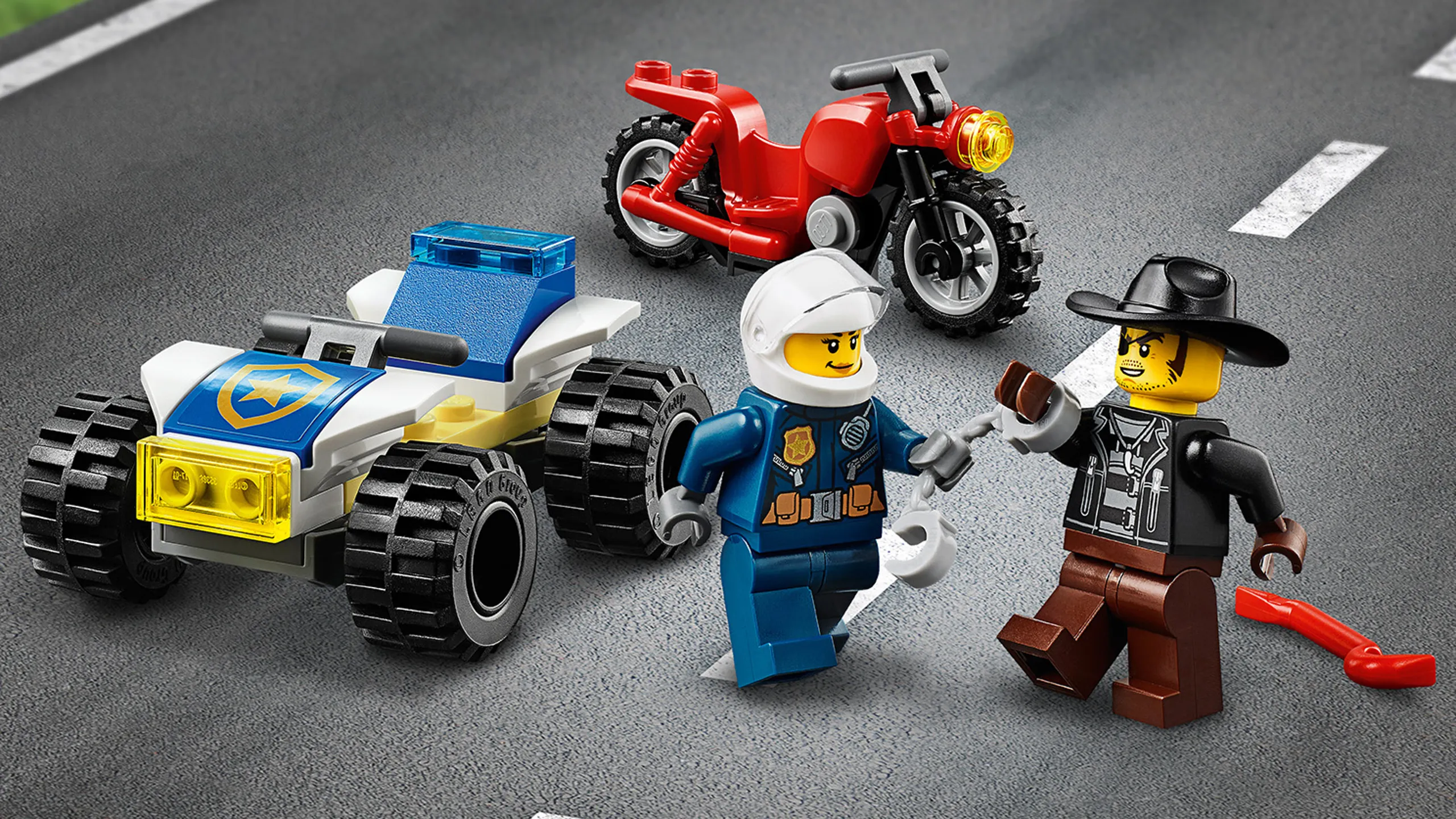 Police Helicopter Chase - Videos - LEGO.com for kids