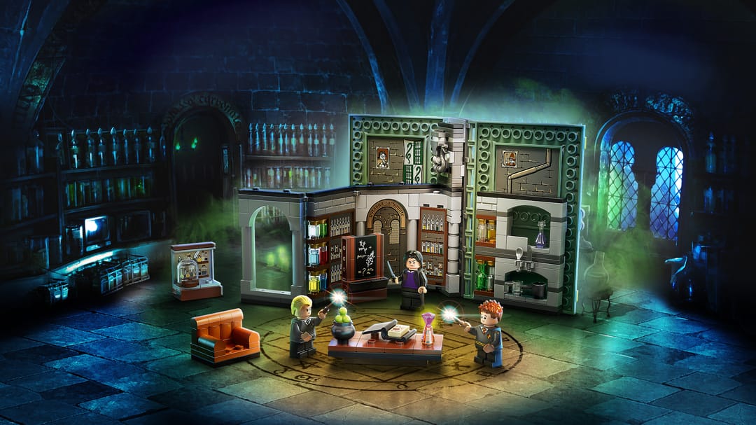 Hogwarts™ Moment: Potions Class - Videos - LEGO.com for kids