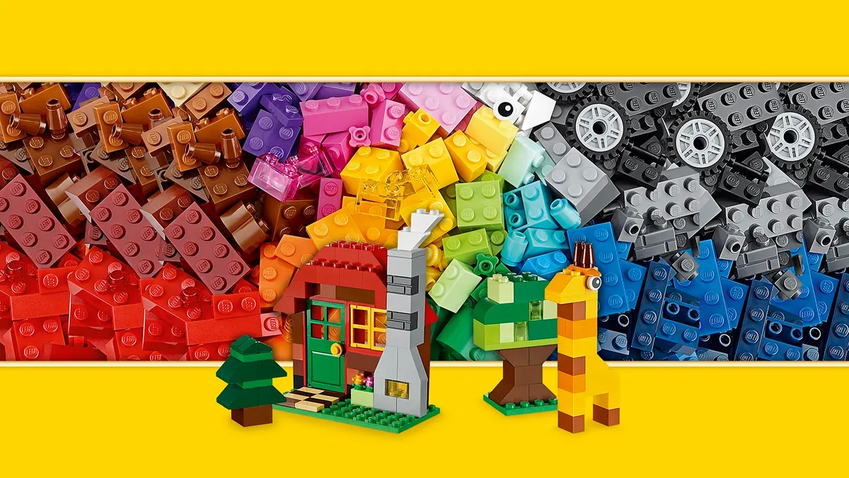 LEGO® Creative Building Box - Videos - LEGO.com for kids