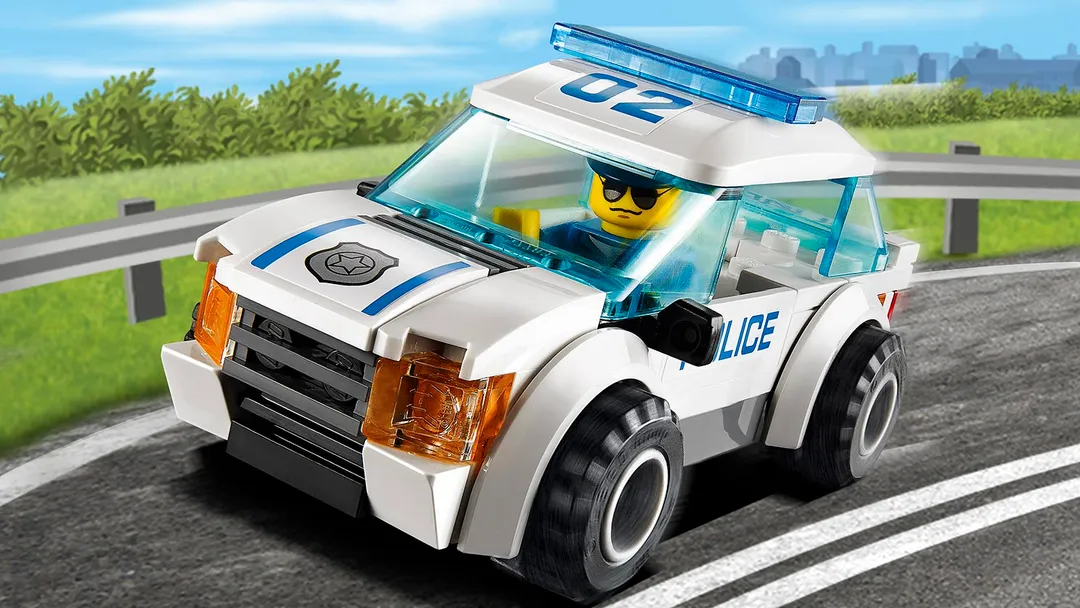 High Speed Police Chase - Videos - LEGO.com for kids