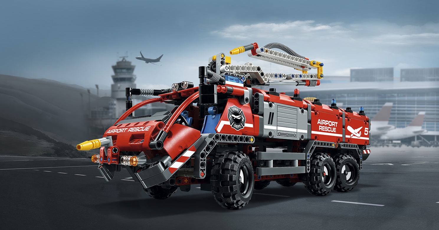 Airport Rescue Vehicle - Videos - LEGO.com for kids