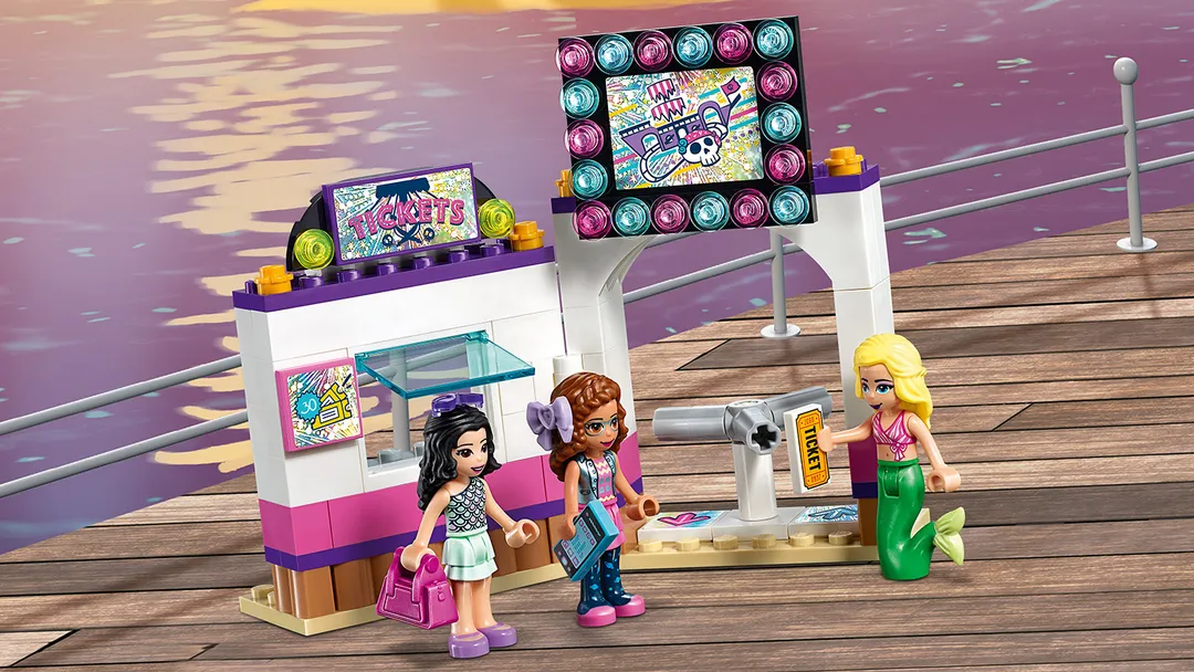 Heartlake City Amusement Pier - Videos - LEGO.com for kids