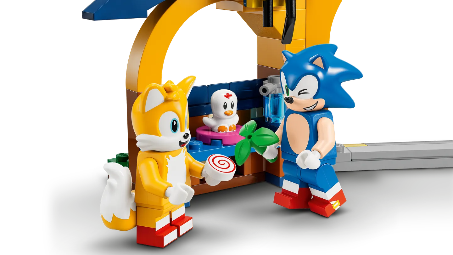 Tails' Workshop and Tornado Plane - Videos - LEGO.com for kids