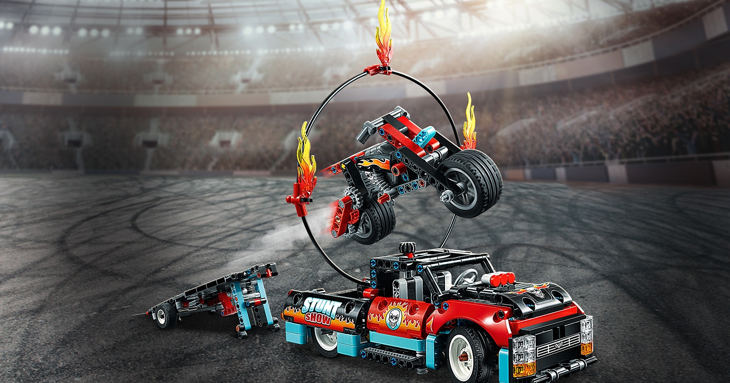 Stunt Show Truck & Bike - Videos - LEGO.com for kids