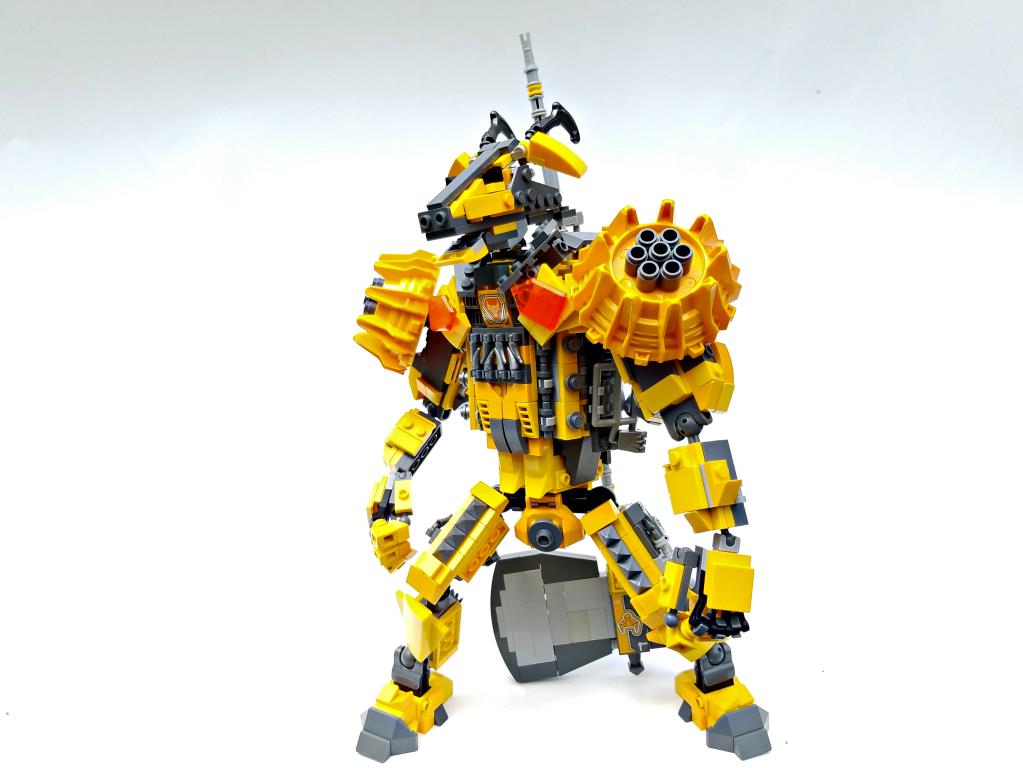 Axl’s Minotaur Mecha Beast - LEGO.com for kids