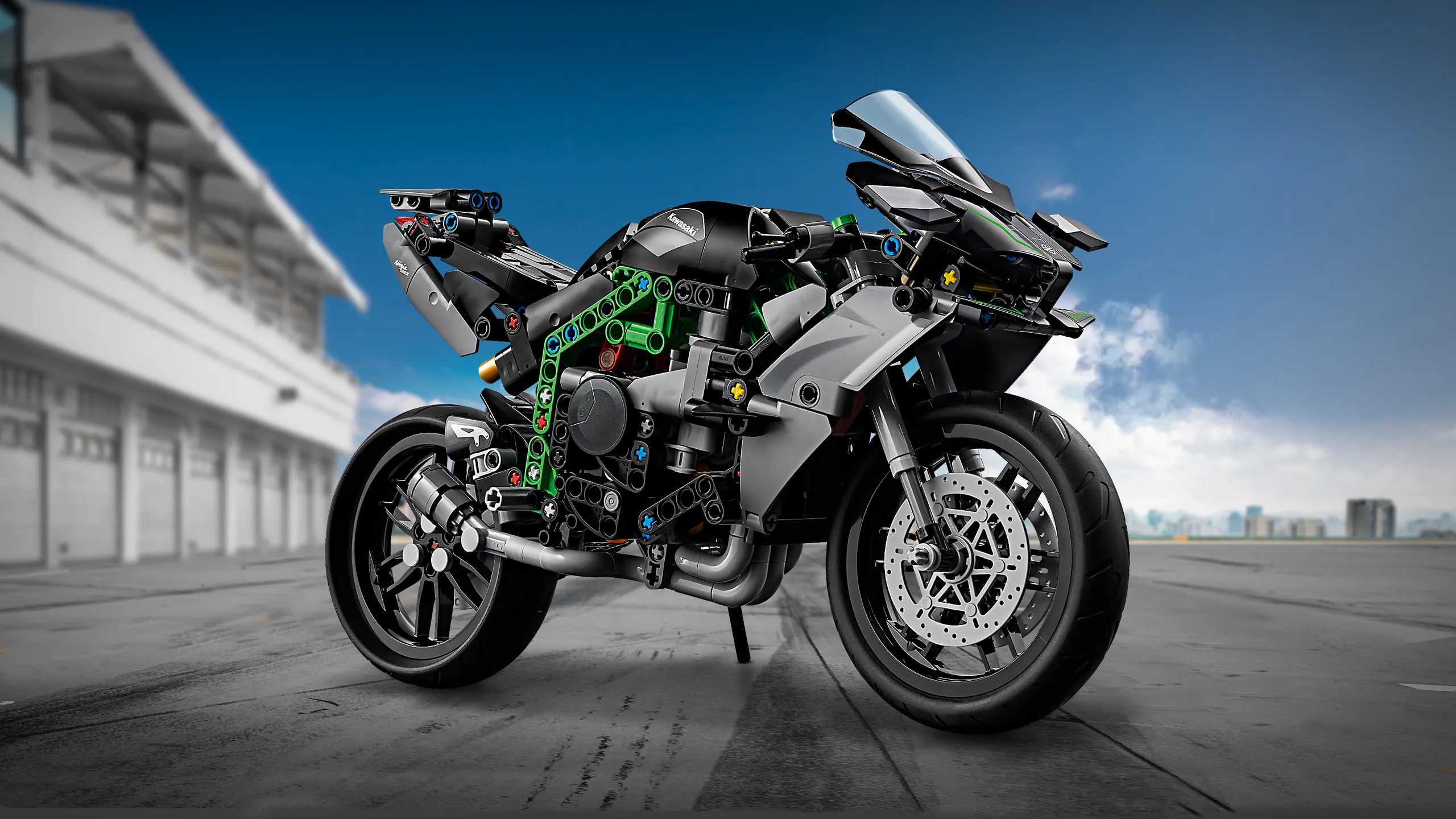 Kawasaki Ninja H2R Motorcycle - Videos - LEGO.com for kids