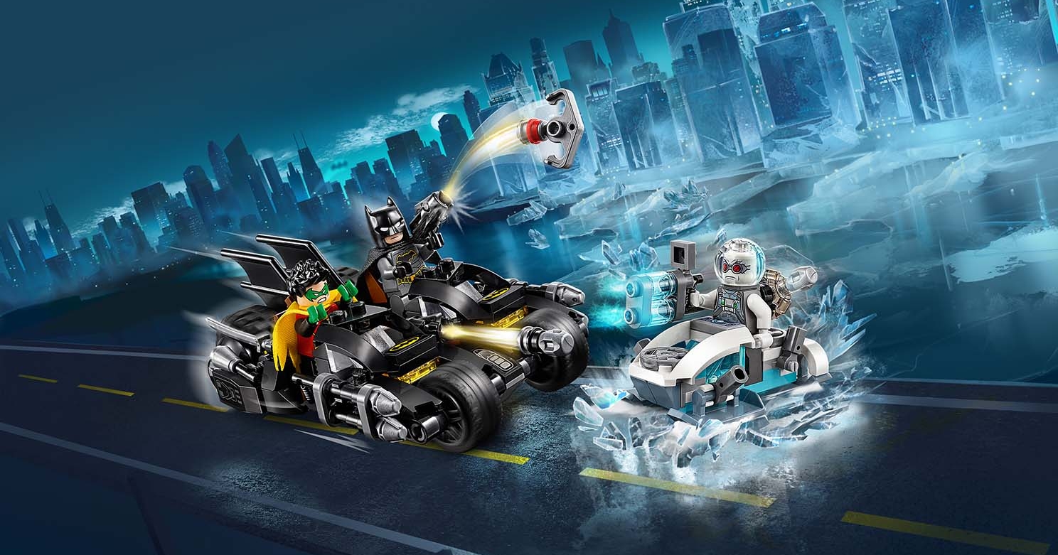 Mr. Freeze™ Batcycle™ Battle - Videos - LEGO.com for kids