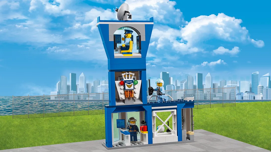 Sky Police Air Base - Videos - LEGO.com for kids