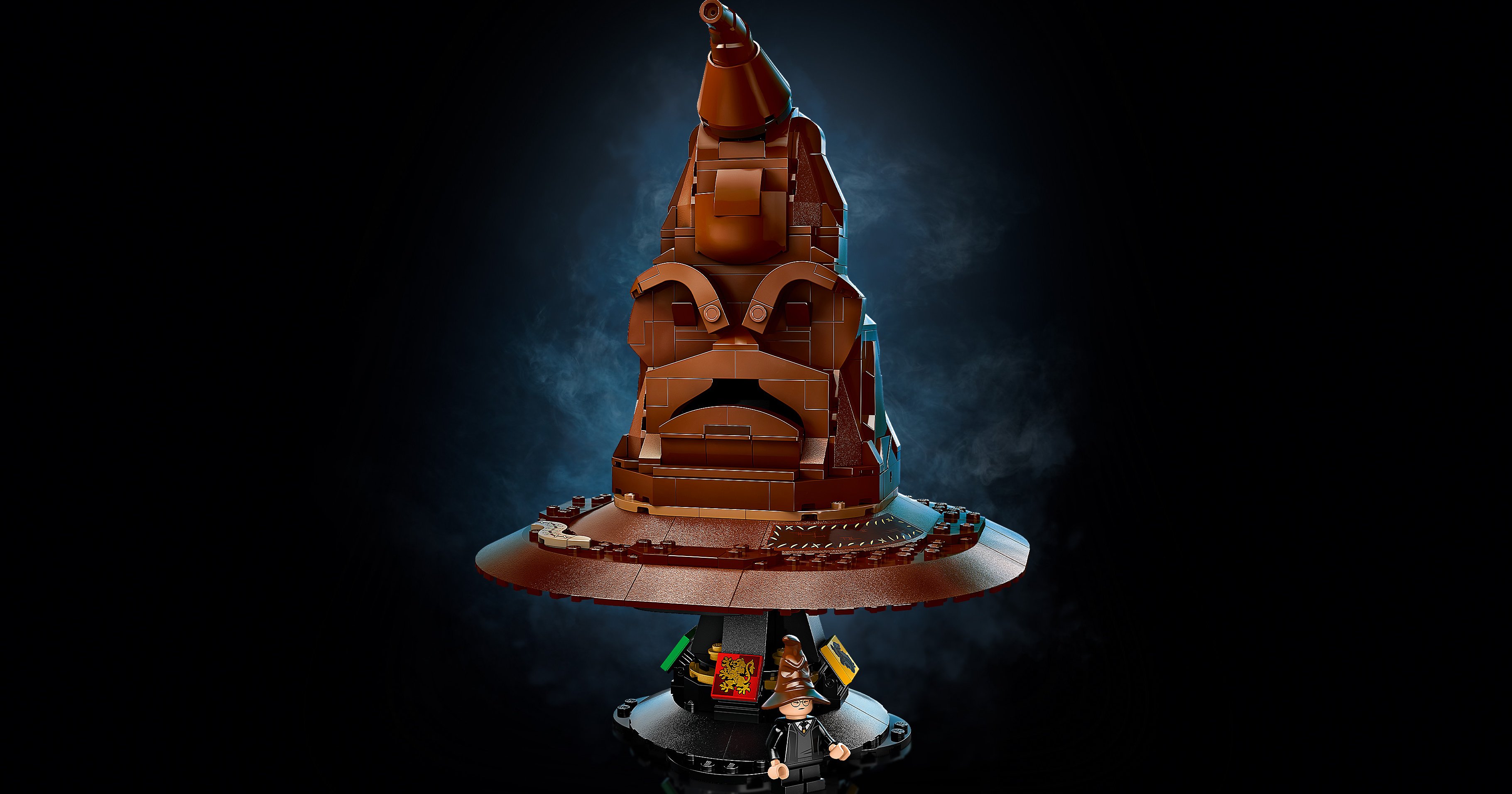 Talking Sorting Hat™ - Videos - LEGO.com for kids