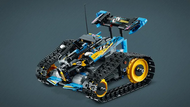 Remote-Controlled Stunt Racer - Videos - LEGO.com for kids