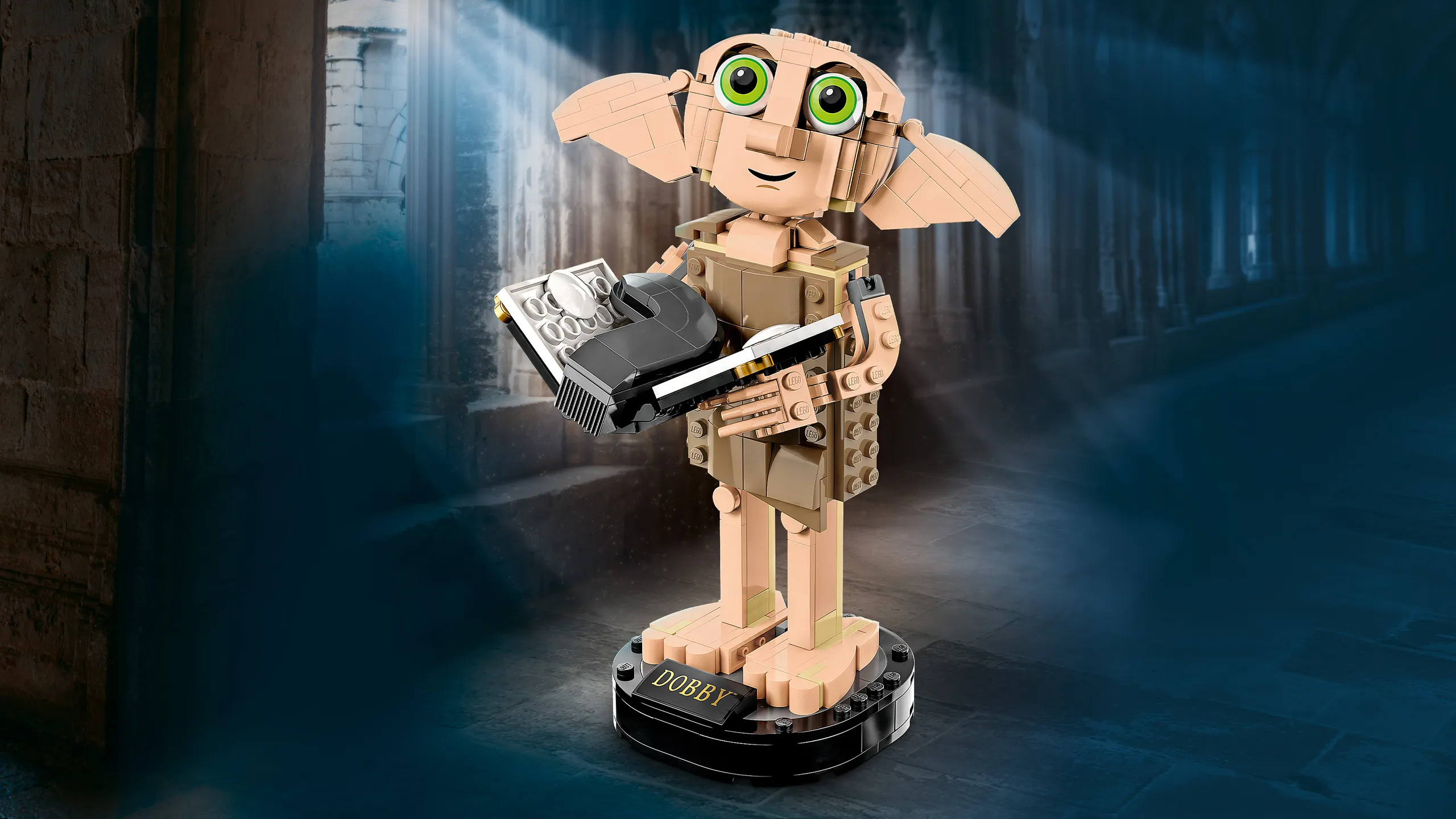 Dobby™ the House-Elf - Videos - LEGO.com for kids
