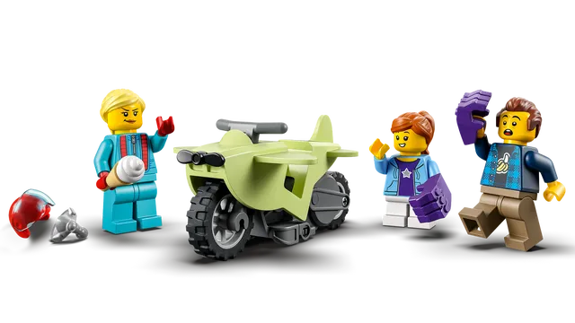 Smashing Chimpanzee Stunt Loop - Videos - LEGO.com for kids