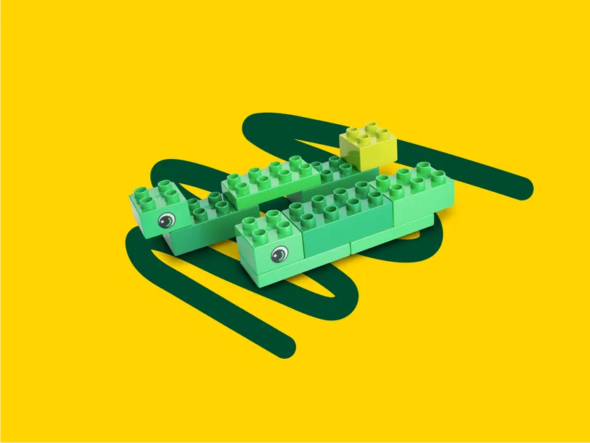 Build a slithering LEGO® DUPLO® snake | LEGO.com for families