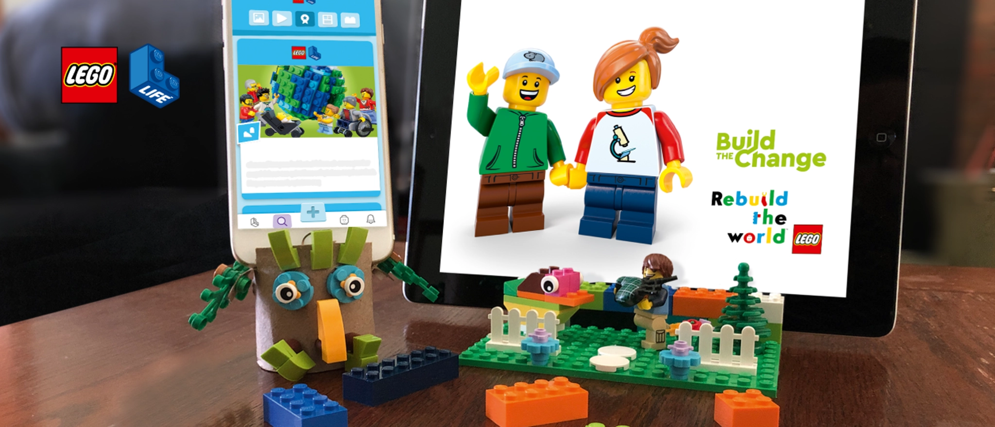 Build a LEGO® Phone Stand | LEGO.com for families