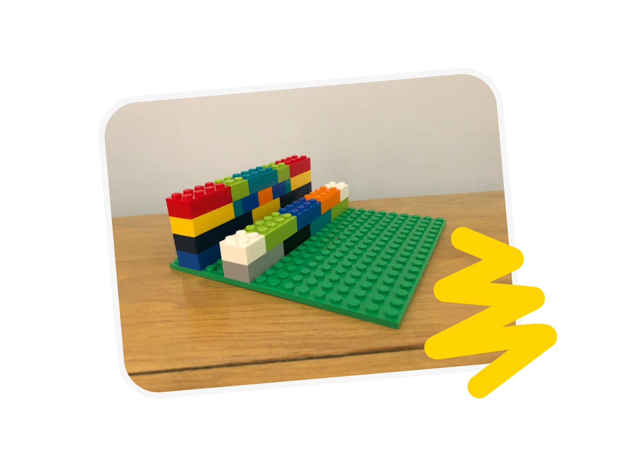 Build a LEGO® Phone Stand | LEGO.com for families