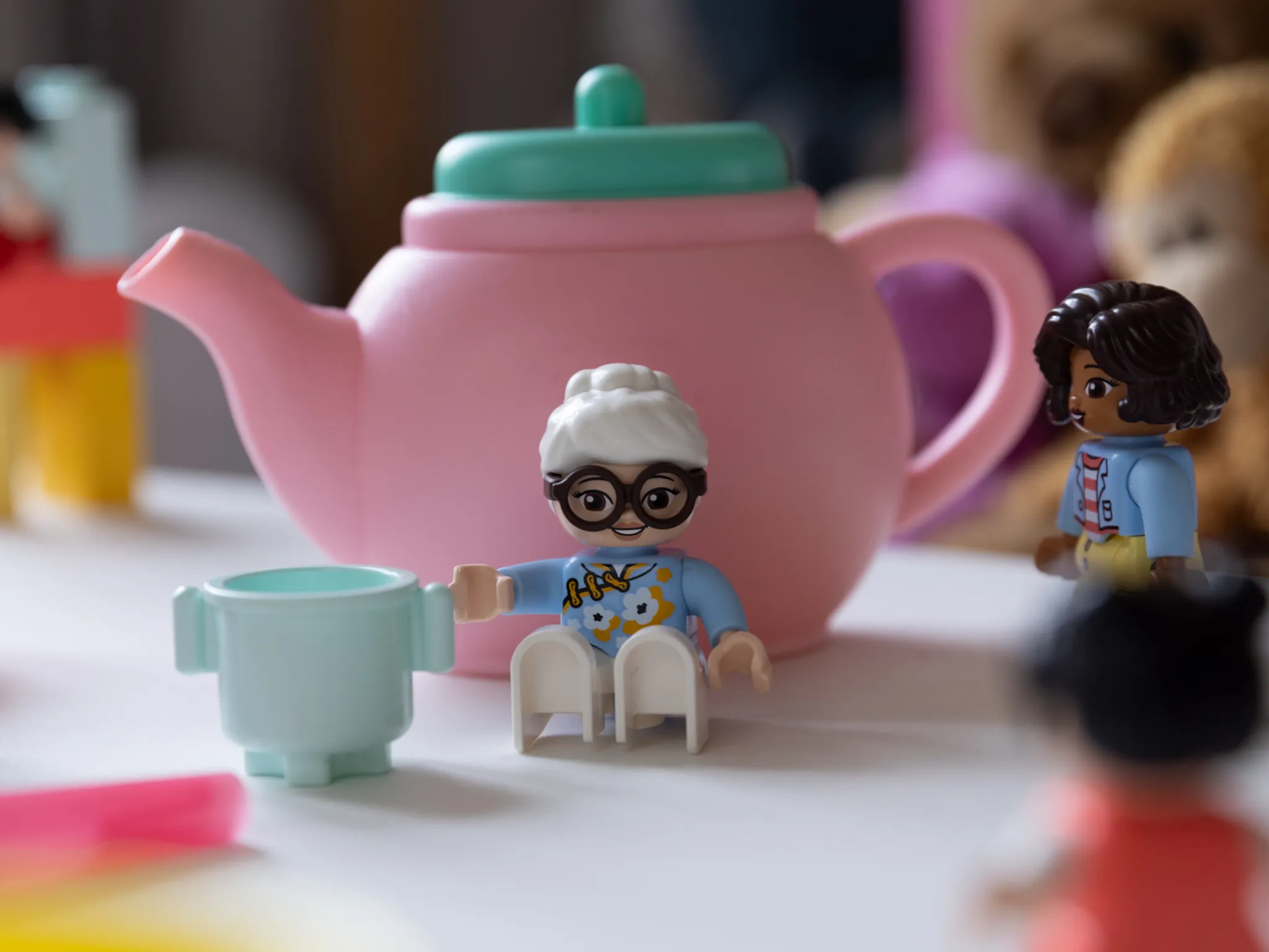 LEGO® DUPLO® Birthday Tea Party | LEGO.com for families