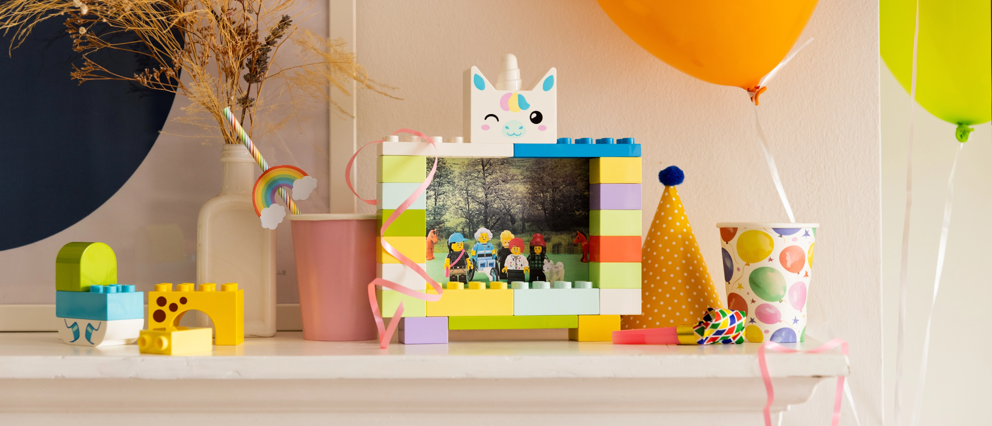 Build a photo frame using LEGO® bricks | LEGO.com for families