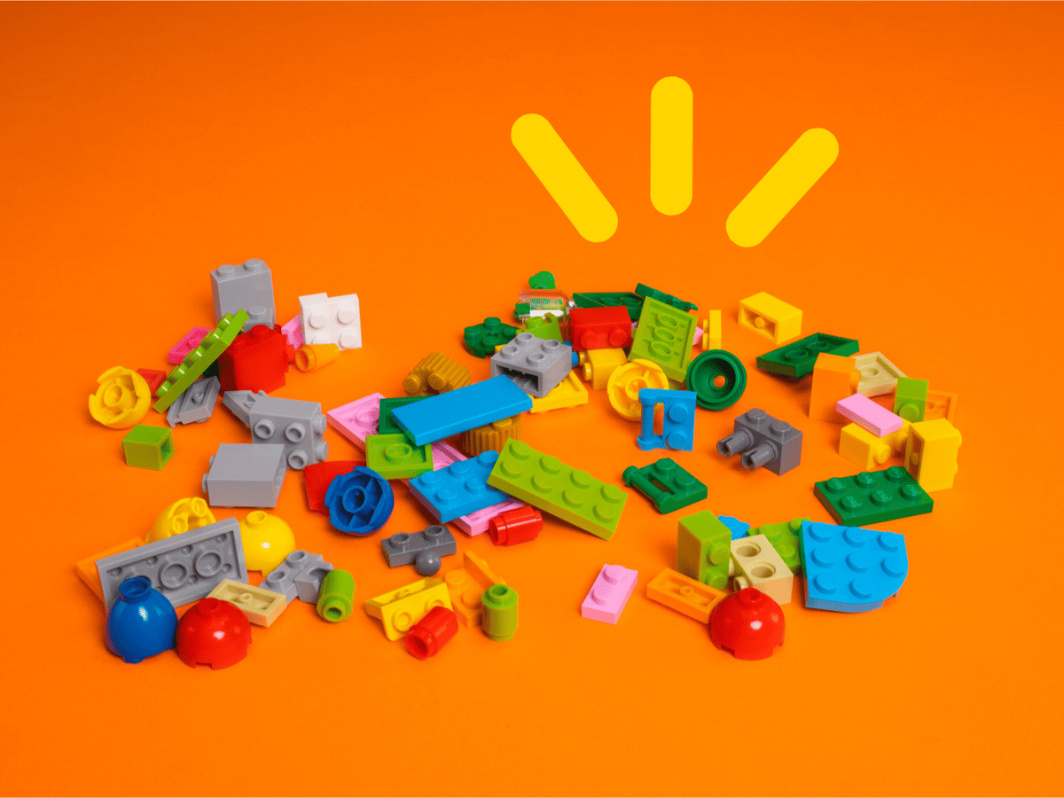 Build a Space Station together | LEGO.com for families