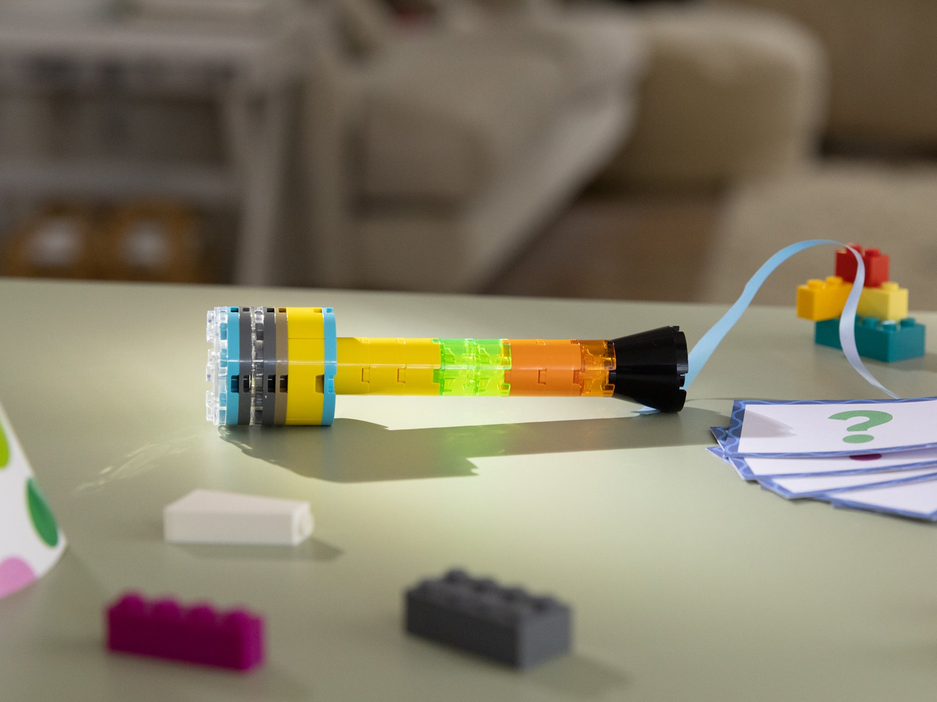 Film a birthday interview | LEGO.com for families