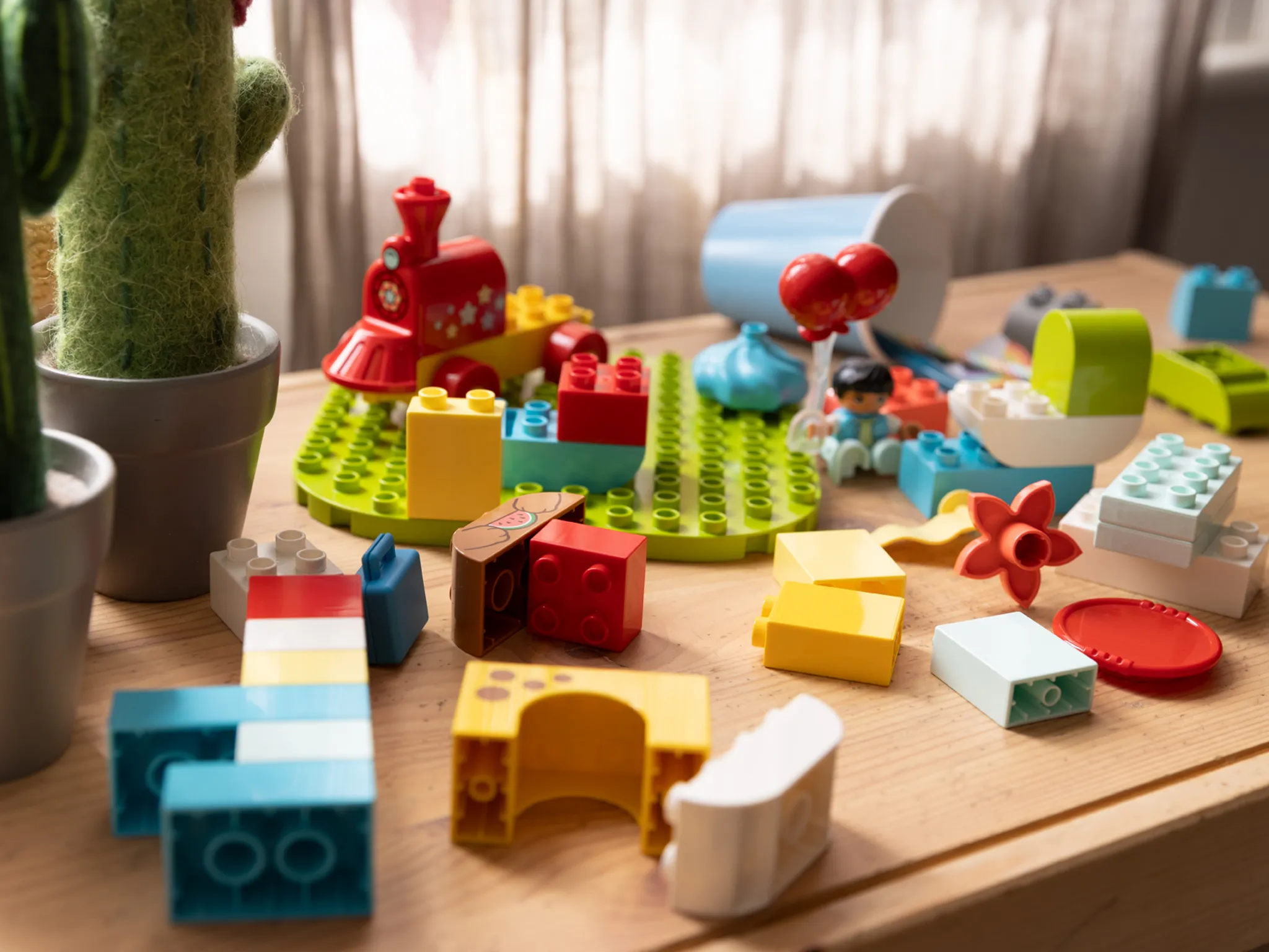 Build a birthday countdown clock | LEGO.com for families