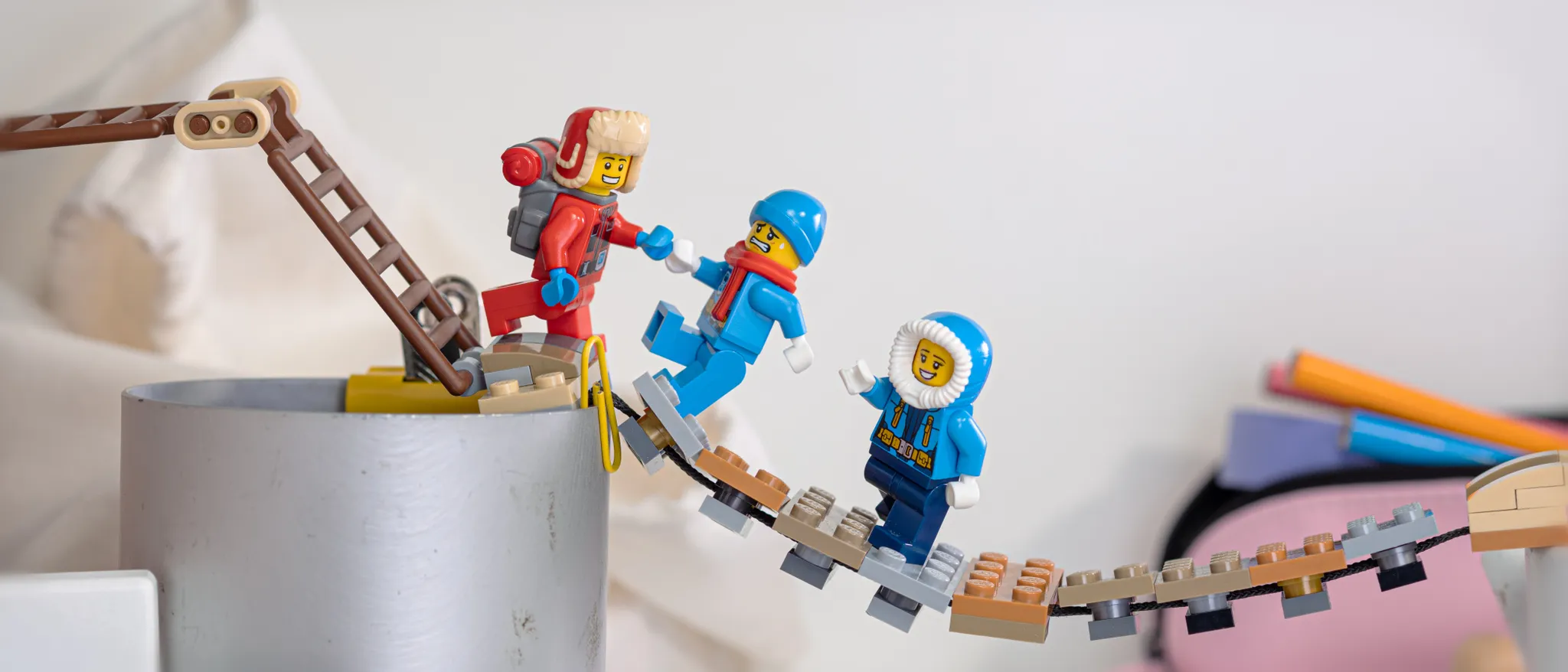 Climbing up Mount Bedroom | LEGO.com for families