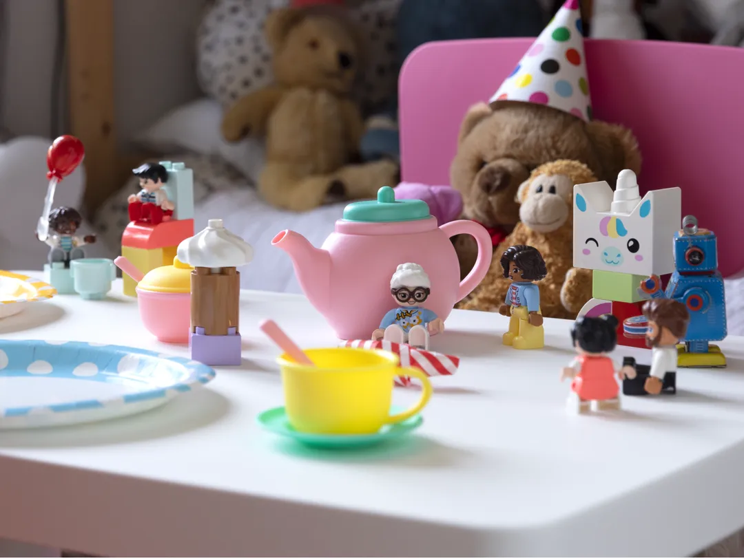 LEGO® DUPLO® Birthday Tea Party | LEGO.com for families