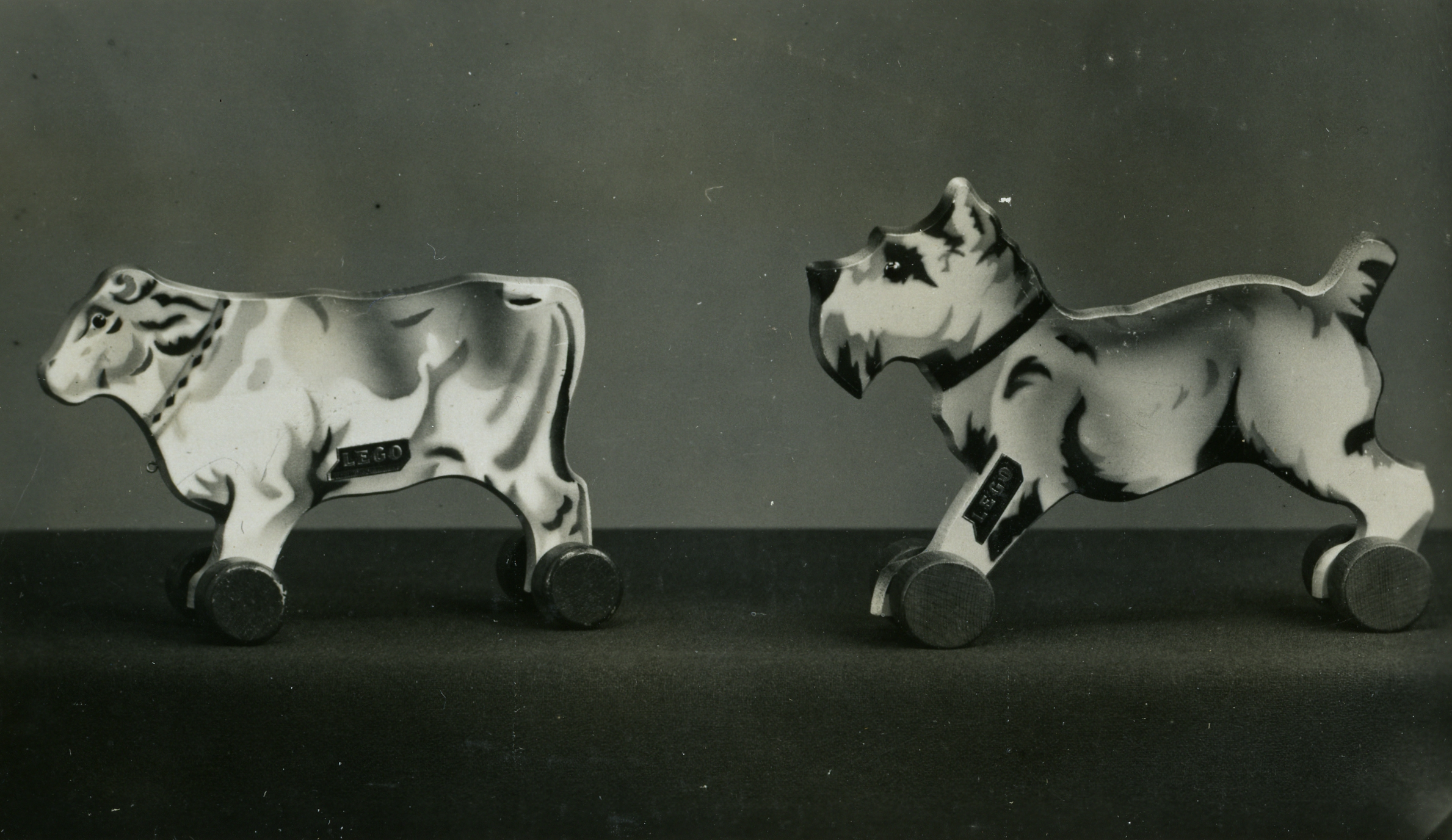 Dog/ Wirehaired Terrier | LEGO® History | LEGO.com GB