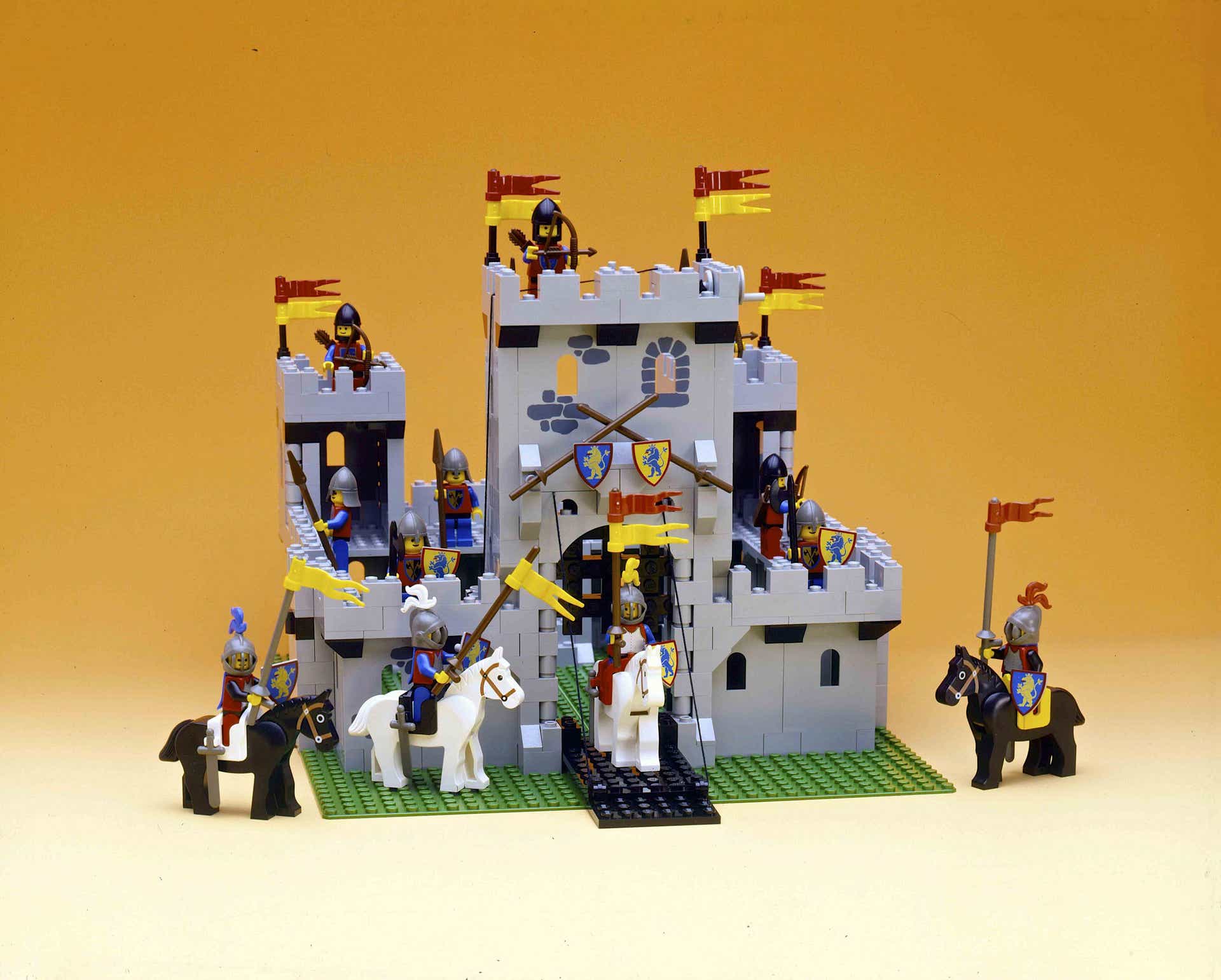 LEGO® Castle - LEGO® History - LEGO.com US