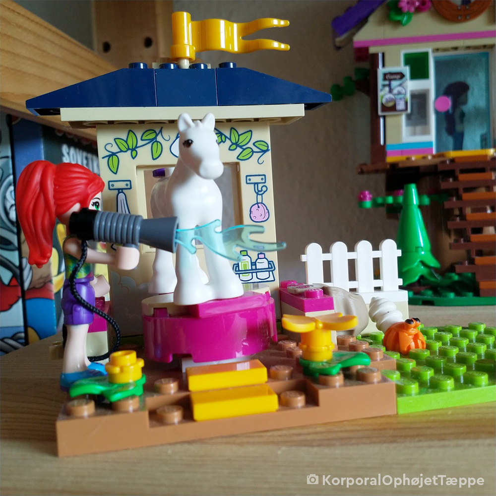 Stories are more fun with friends! - LEGO® US